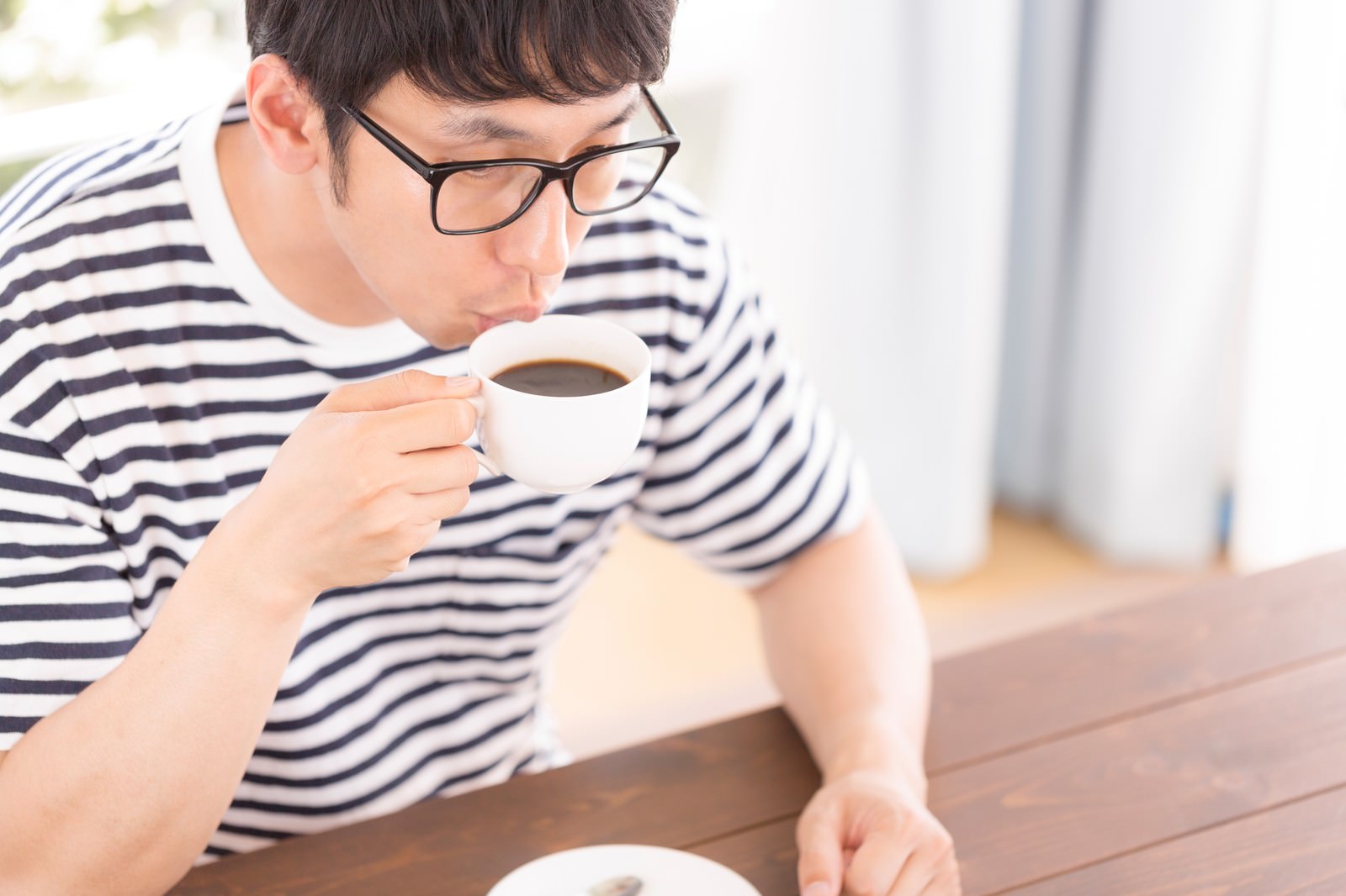 Third Wave Guy Who Can't Handle Hot Food Free Stock Photo - PAKUTASO